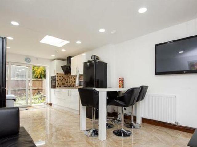 5 Bedroom House For Rent In Hubert Road