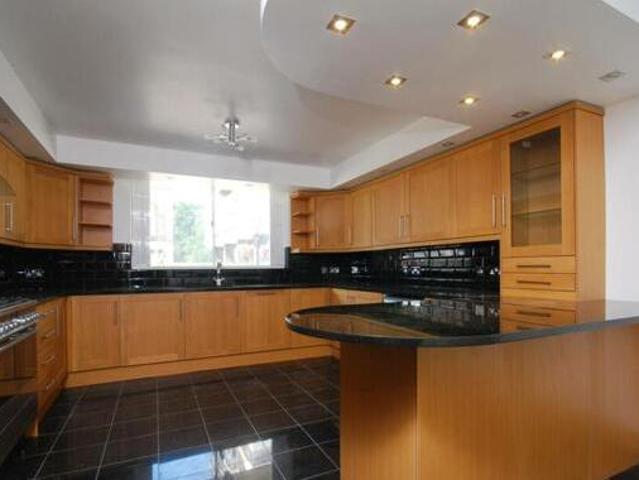 5 Bedroom House For Rent In Hyde Park Estate, London