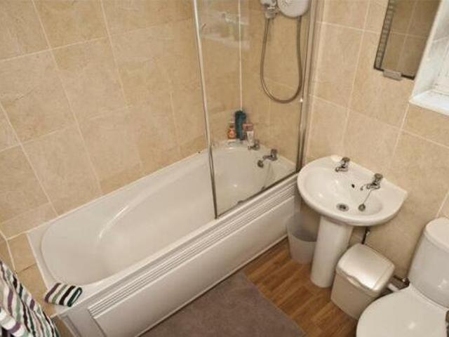 5 Bedroom House For Rent In Hyde Park