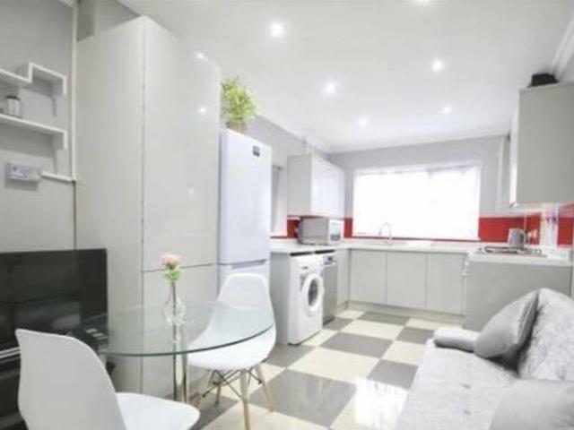 5 bedroom house for rent in Orchard Road Portsmouth PO4