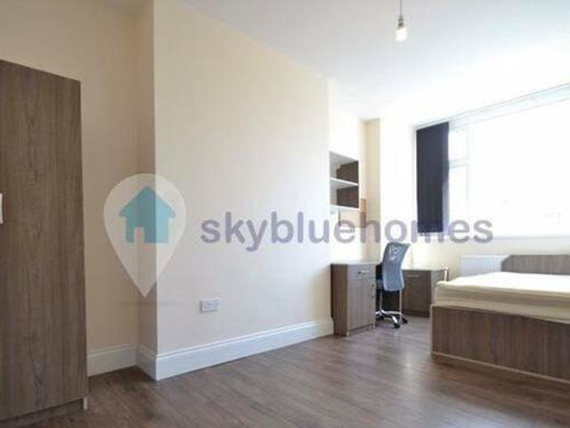 5 bedroom house for rent in London Road Leicester LE2