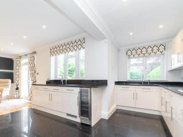 5 Bedroom House For Rent In London