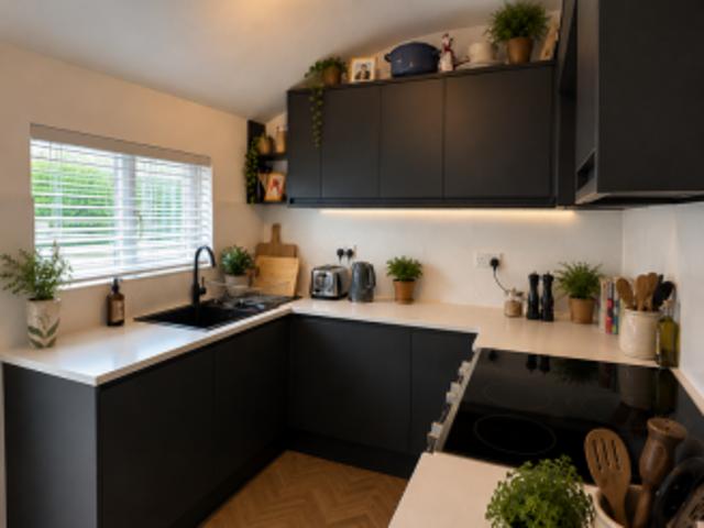 5 bedroom house for rent in Lake Street, Nottingham, NG7