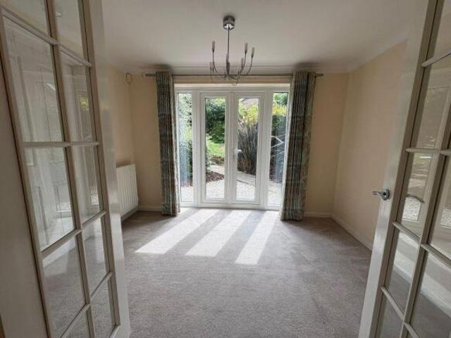 5 bedroom house for rent in Lewis Road Hawkinge, CT18