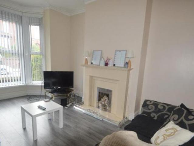 5 Bedroom House For Rent In Leeds, West Yorkshire