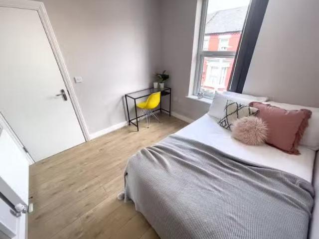5 bedroom house for rent in Malvern Road, L6 6BN,, L6