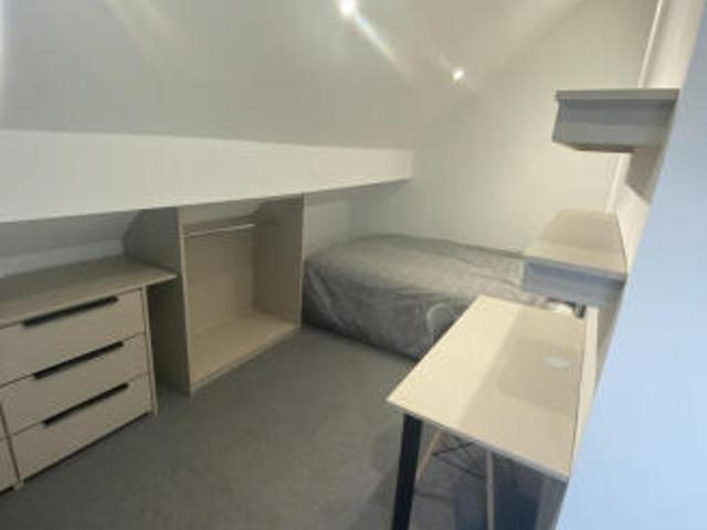 5 bedroom house for rent in Marshall Street, Hull, HU5