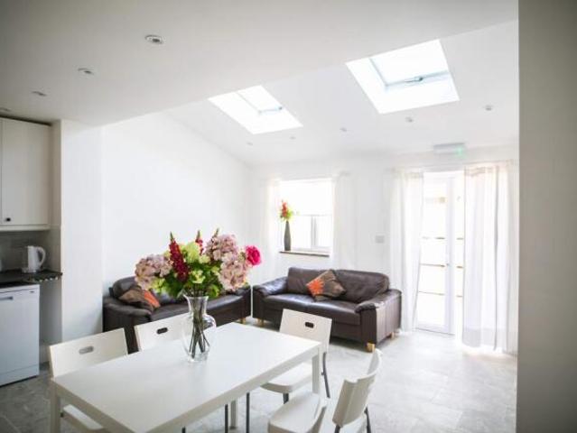 5 bedroom house for rent in Metchley Drive 5 bed, Harborne, West Midlands, B17