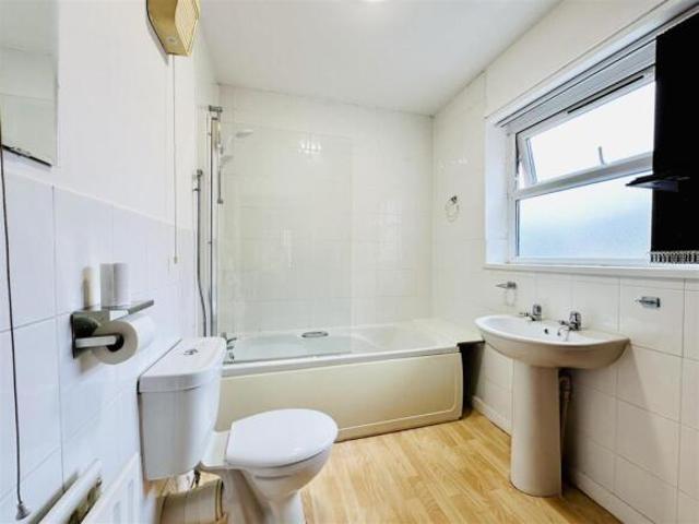 5 bedroom house for rent in Midland Avenue, Nottingham, NG7