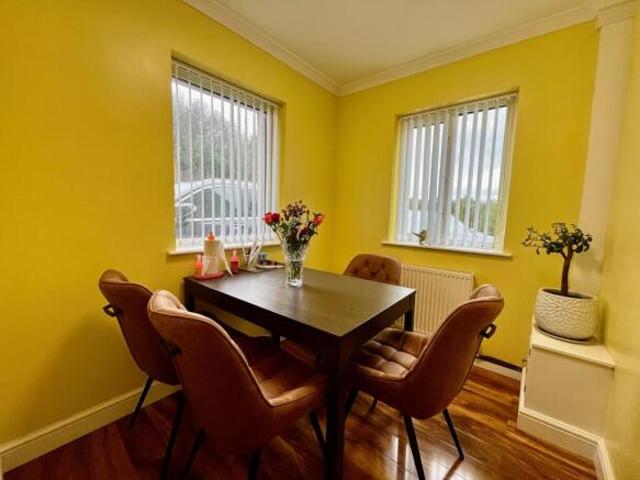 4 bedroom house for rent in Scotland Wood Road, LEEDS, LS17