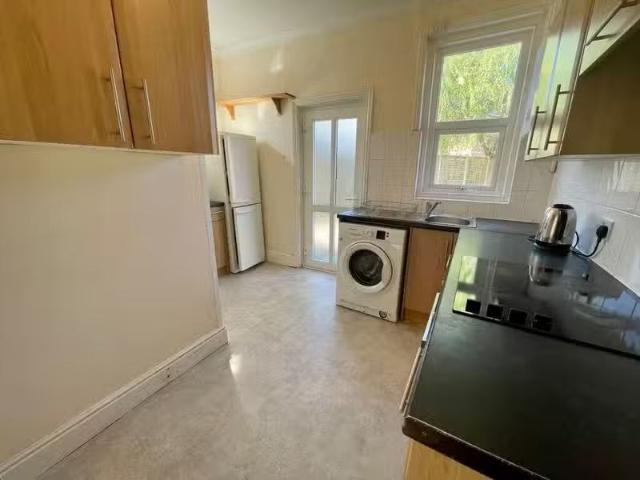 5 bedroom house for rent in Student Five Double Bedrooms, Char.