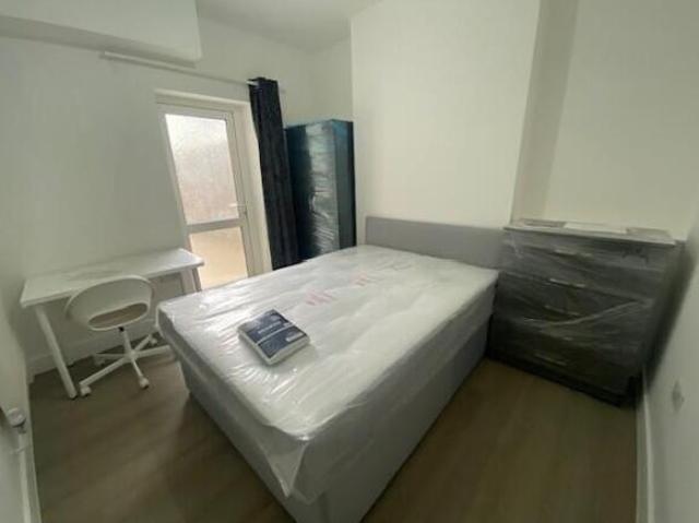 5 bedroom house for rent in Strathnairn Street, CARDIFF, CF24
