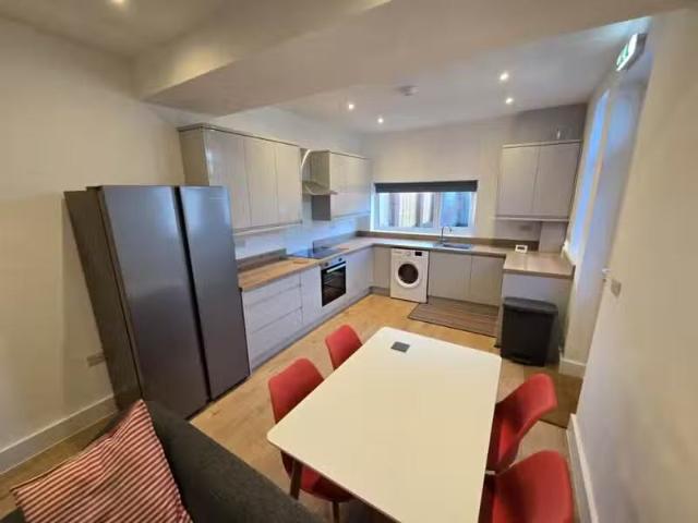 5 bedroom house for rent in Summerfield Avenue Short Term, H.