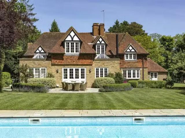 5 bedroom house for rent in Polsted Lane, Compton, GU3