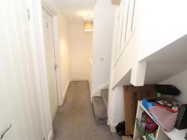 5 bedroom house for rent in Parkfield Place, Cathays, Cardiff.