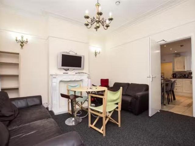 5 bedroom house for rent in Pershore Road, Selly Park, Birming.
