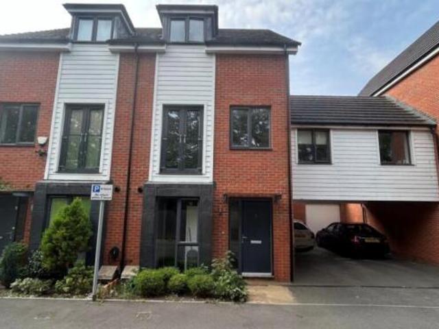 5 bedroom house for rent in Robert Parker Road, Reading, Berkshire, RG1