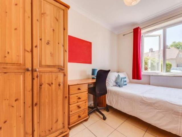 5 bedroom house for rent in Warwick Road, Canterbury, CT1