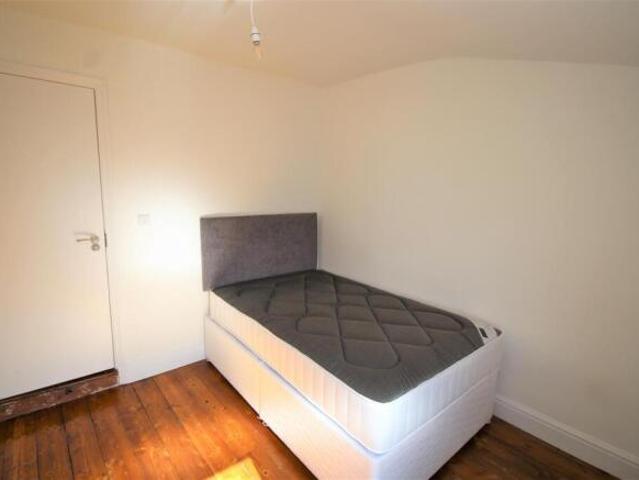 5 bedroom house for rent in Whitehall Road, Bristol, BS5