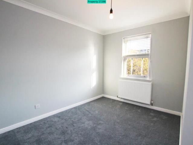 5 bedroom house for rent in Wycliffe Road, London, SW11