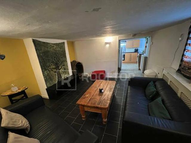 5 bedroom house for rent in Thornville Mount Leeds LS6