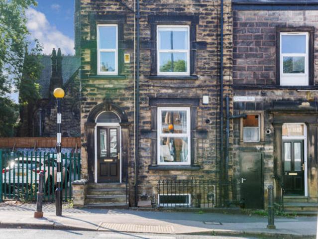 5 bedroom house for rent in VICTORIA ROAD, Leeds, LS6