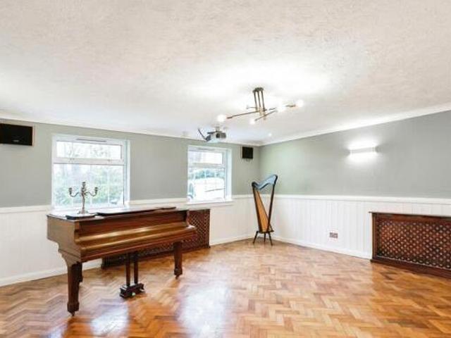 5 Bedroom House For Rent In Yaxley