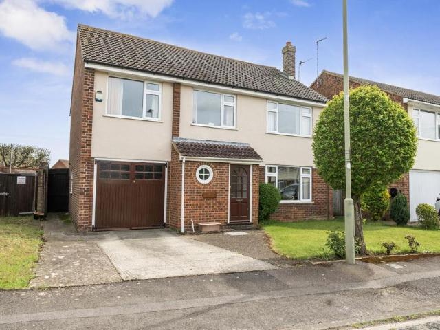 5 bedroom house for sale