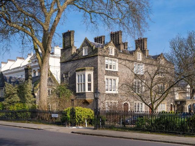 5 bedroom house for sale