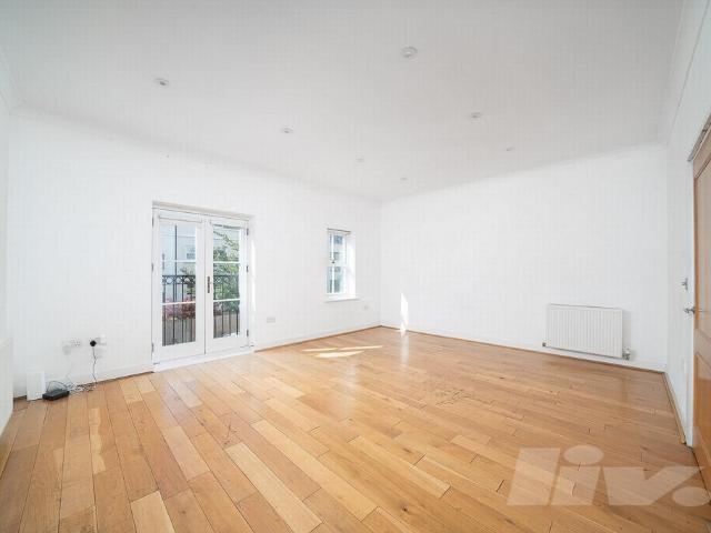 5 bedroom house for sale