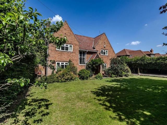 5 bedroom house for sale