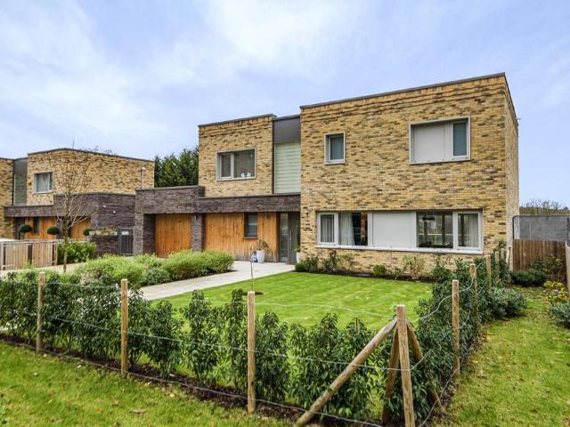 5 bedroom house for sale