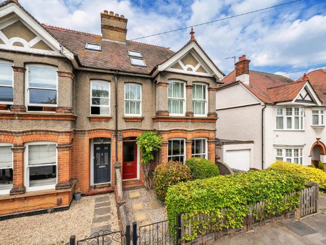 5 bedroom house for sale