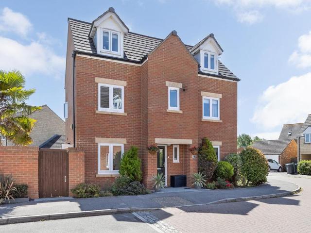 5 bedroom house for sale