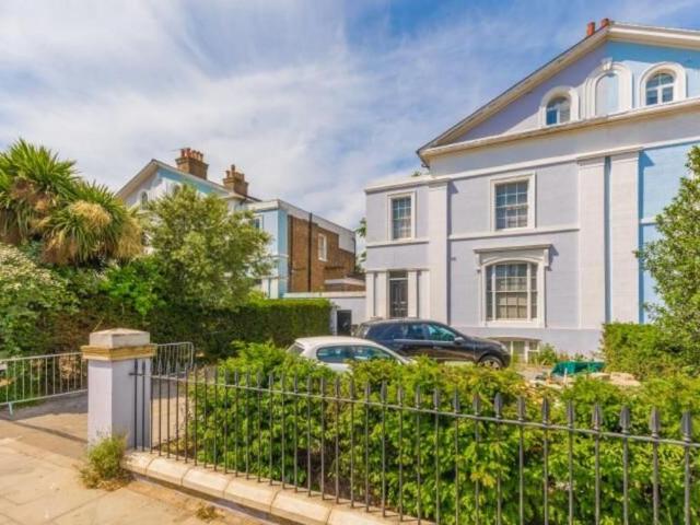 5 bedroom house for sale