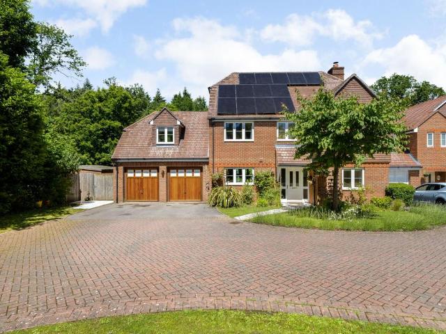 5 bedroom house for sale