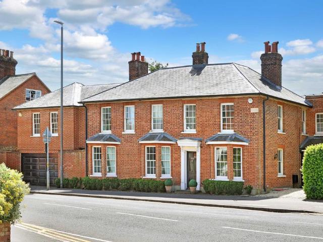 5 bedroom house for sale