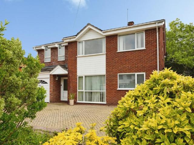 5 bedroom house for sale
