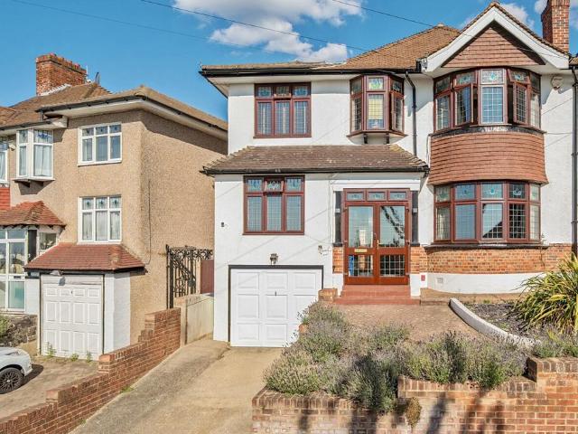 5 bedroom house for sale