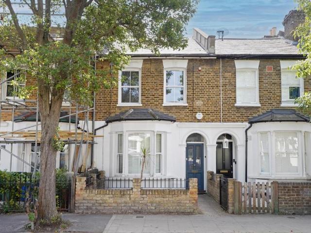 5 bedroom house for sale