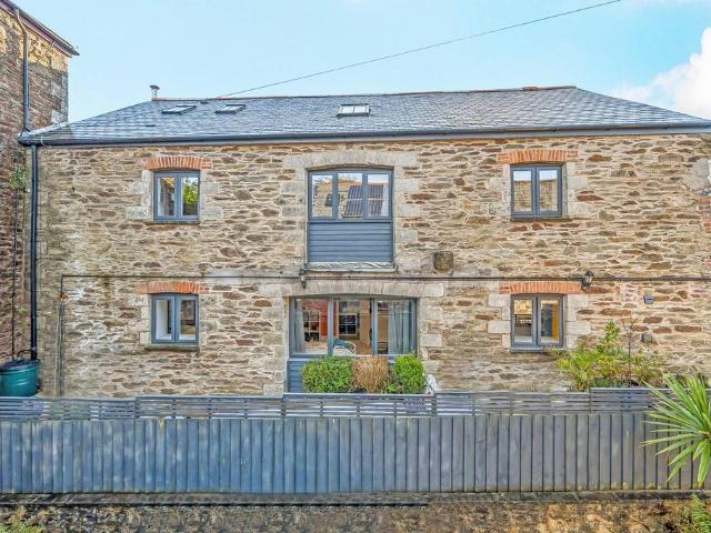 5 bedroom house for sale