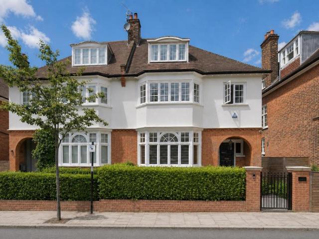 5 bedroom house for sale