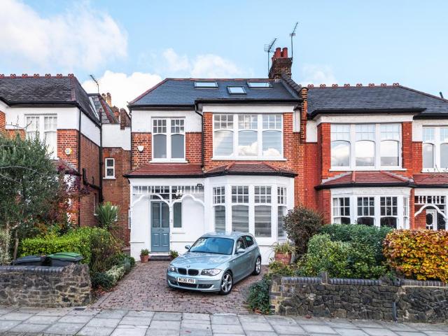 5 bedroom house for sale