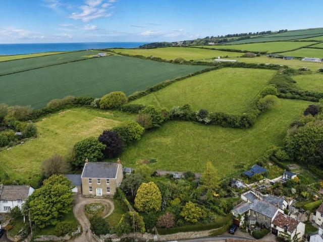 5 bedroom house for sale