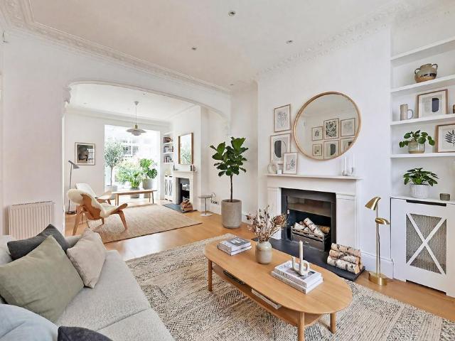 5 bedroom house for sale