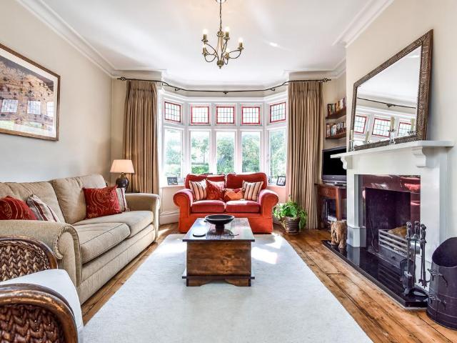 5 bedroom house for sale