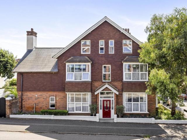 5 bedroom house for sale