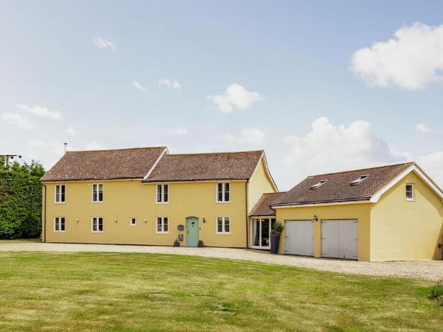 5 bedroom house for sale