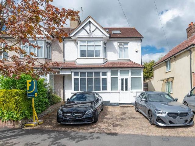 5 bedroom house for sale