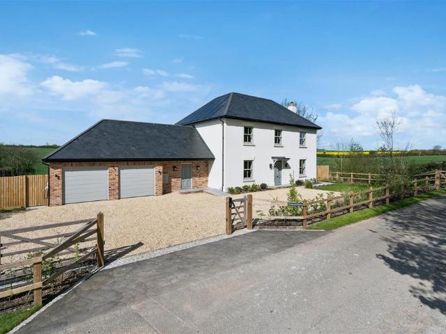 5 bedroom house for sale